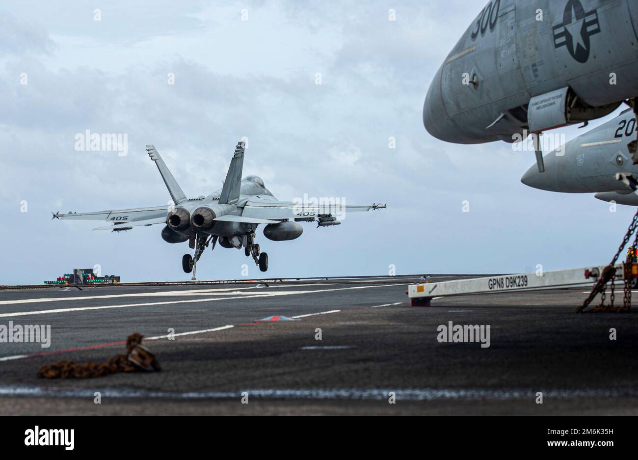 230104-N-DU622-1287 PHILIPPINE SEA (Jan. 4, 2023) An F/A-18E Super ...