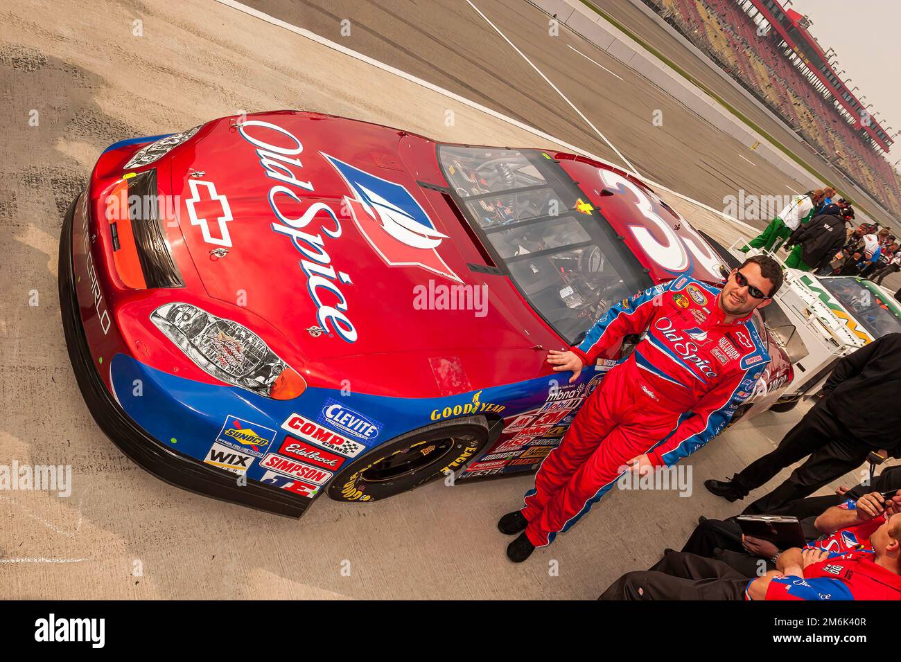 Nascar california speedway 2005 hi-res stock photography and images - Alamy