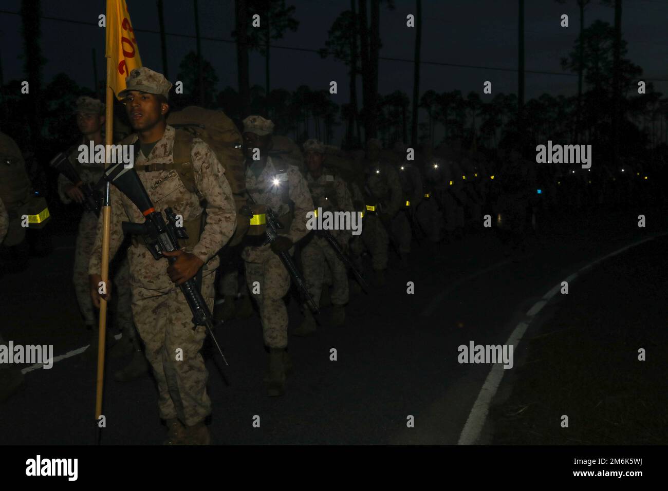 Recruits with India Company, 3rd Recruit Training Battalion, complete a ...