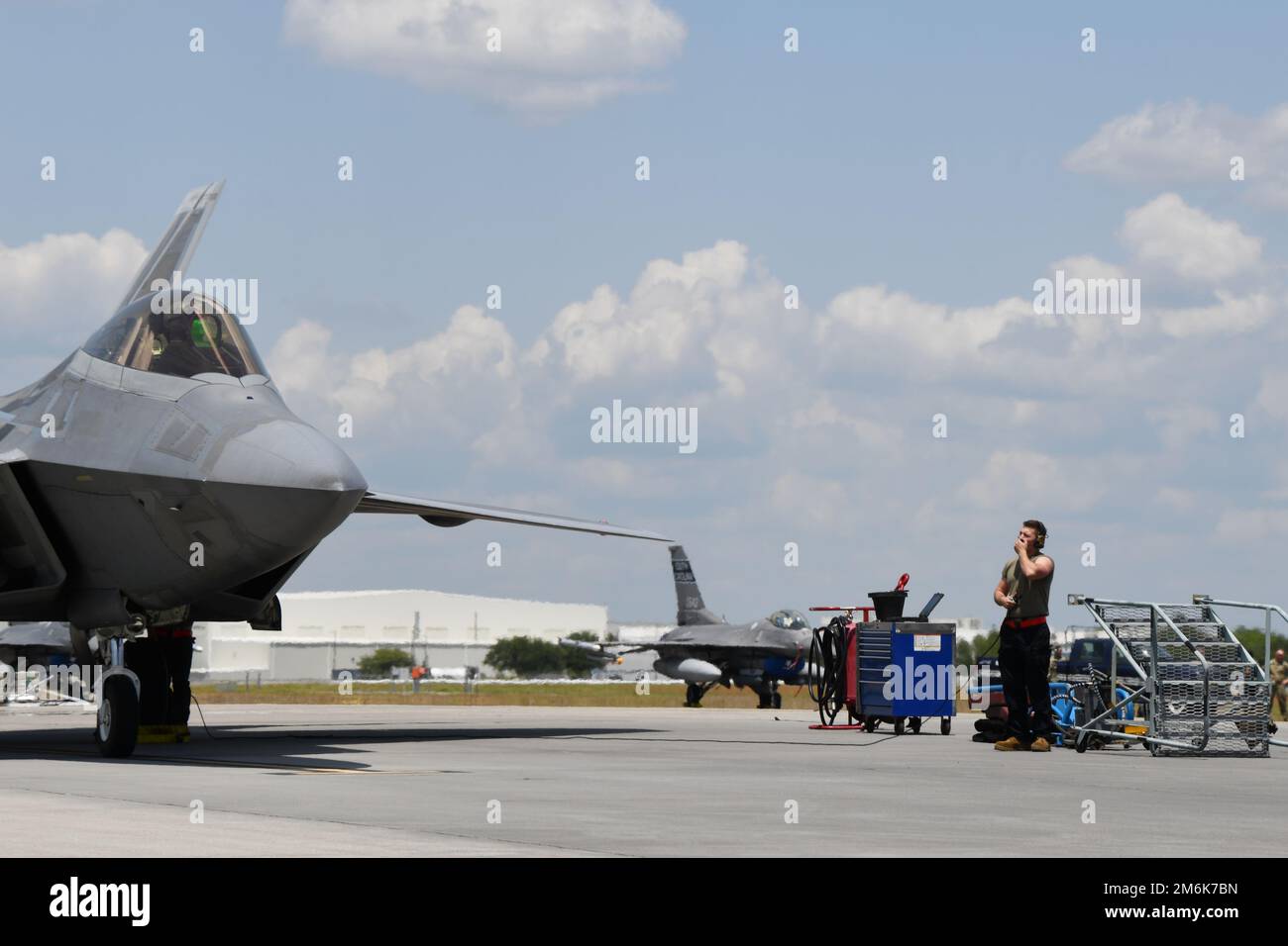 A U.S. Air Force crew chief with the 192nd Fighter Wing, Virginia Air ...