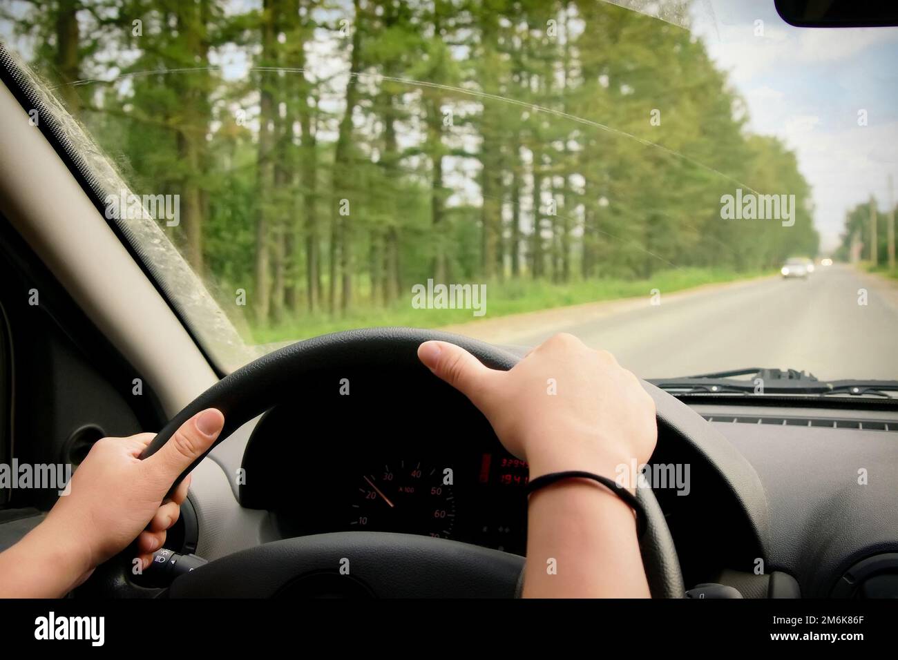 Woman windscreen car hi-res stock photography and images - Alamy