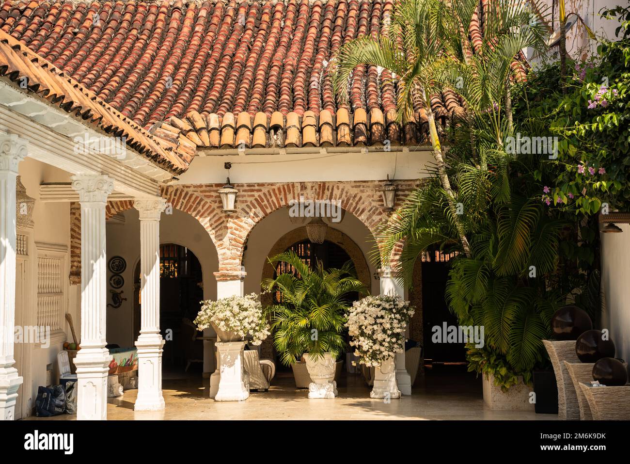 Mexican Hacienda Style Courtyard Roof 15 Stunning Small Hacienda Style