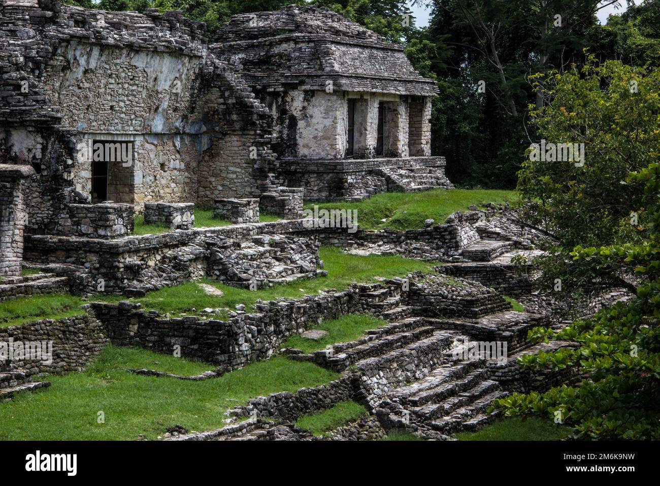 The Palenque Archaeological Zone in a beautiful green landscape Stock ...