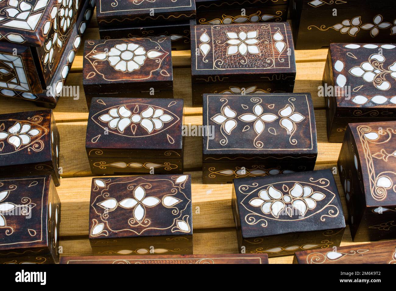 Pearl inlay hi-res stock photography and images - Alamy