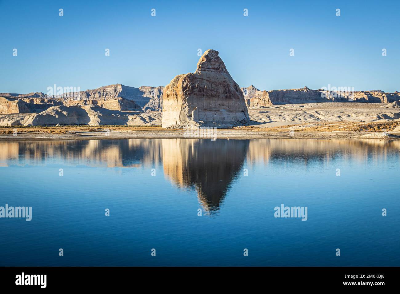 Lake Power in the United States at record low levels. The photo is ...