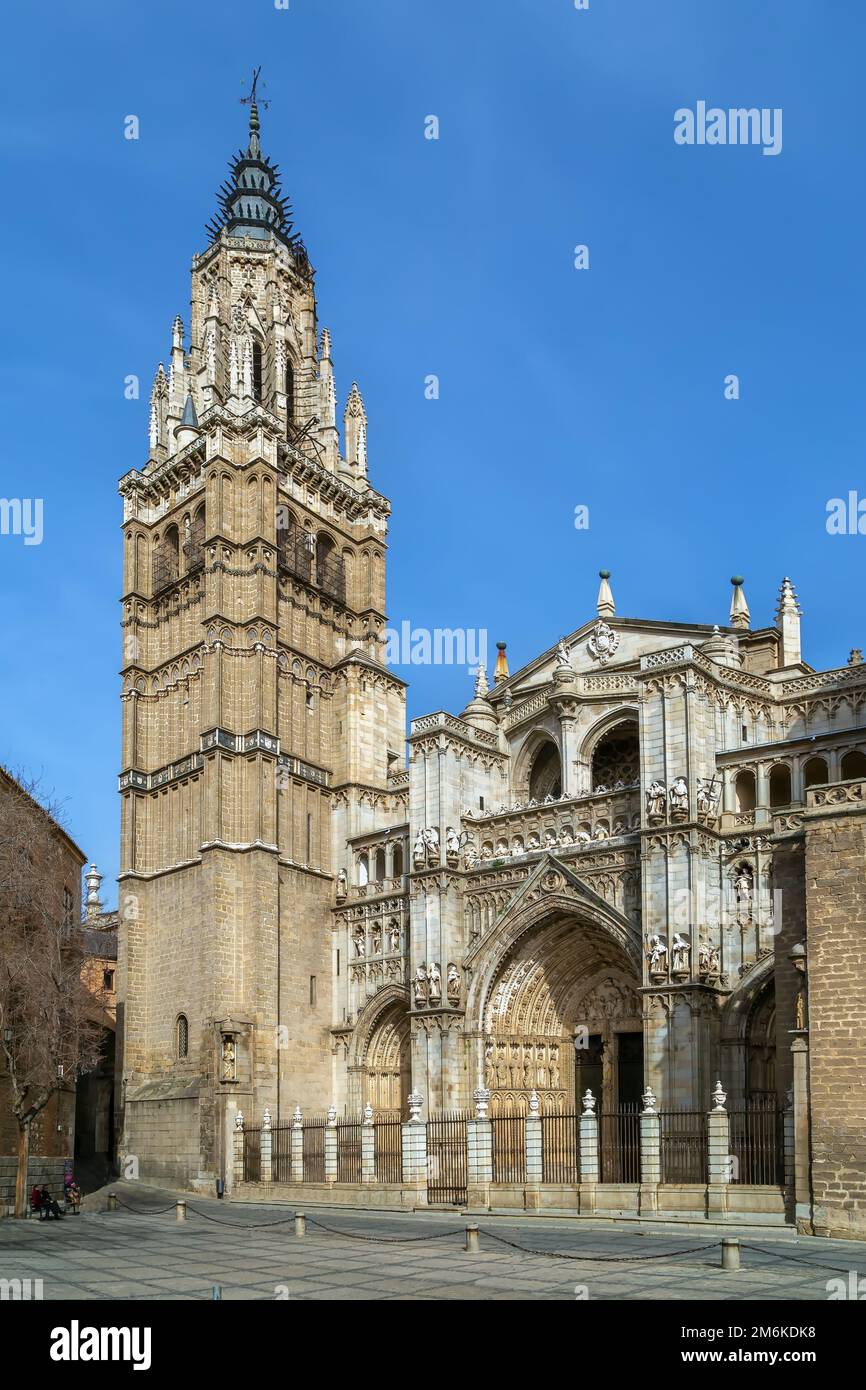 Portal cathedral toledo hi-res stock photography and images - Alamy