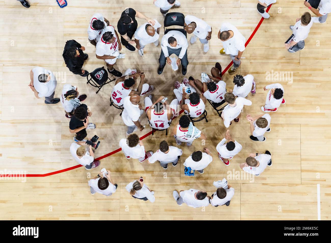 Duke blue devils bench hi-res stock photography and images - Alamy