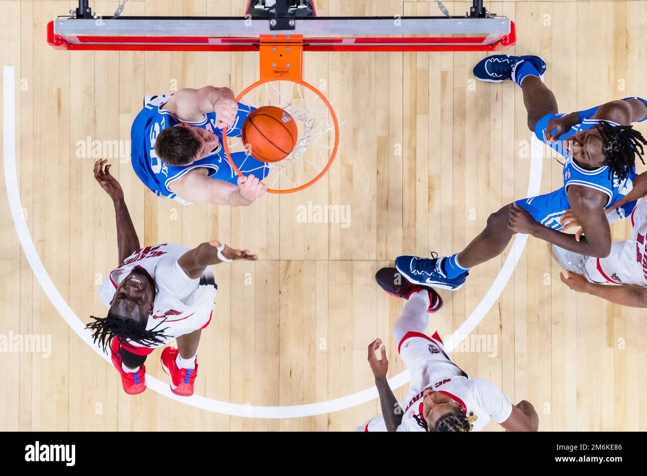 Duke Blue Devils center Kyle Filipowski (30) dunks during the NCAA ...