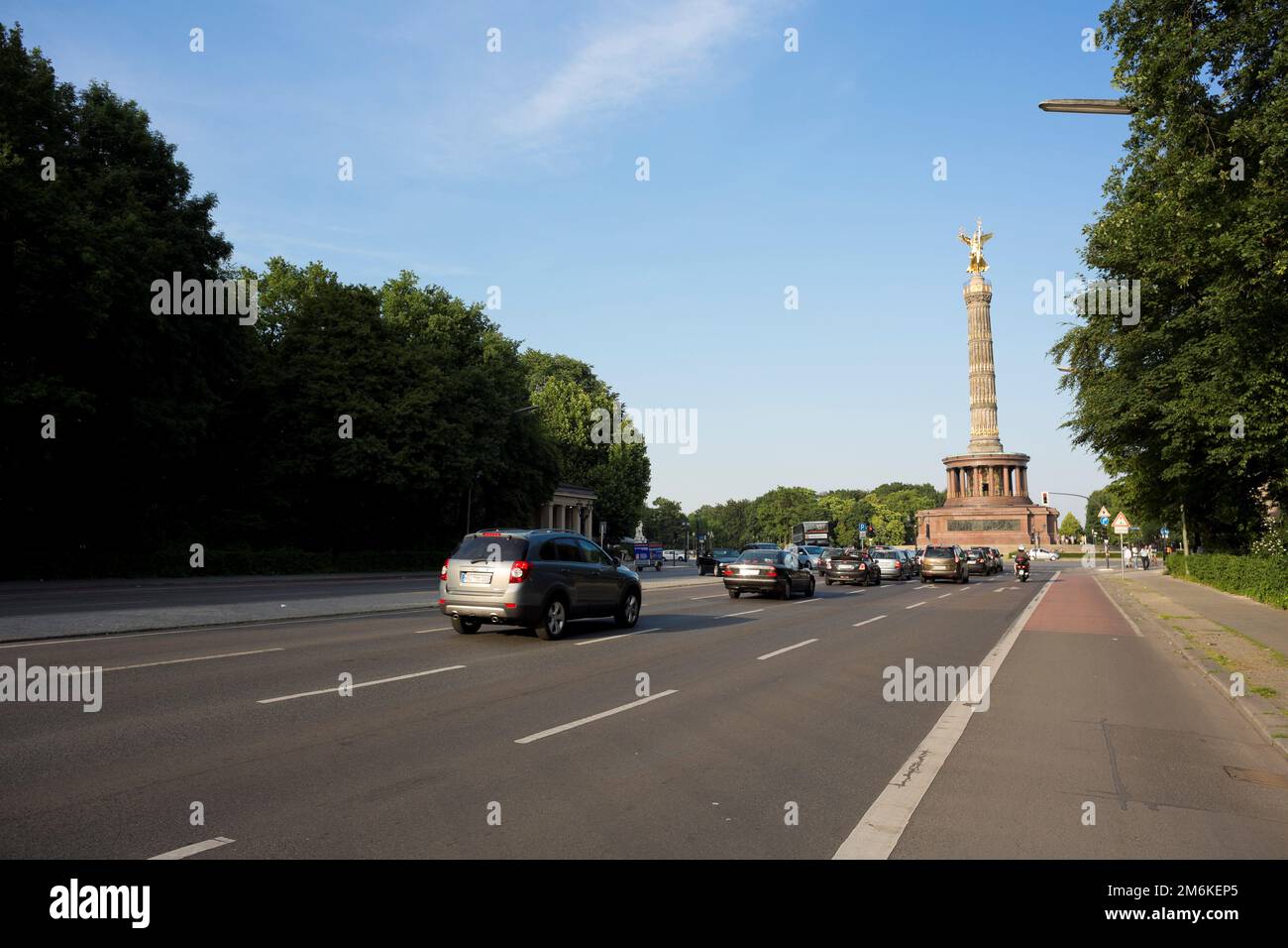 Berlin, Germany victory monumental columns Stock Photo - Alamy