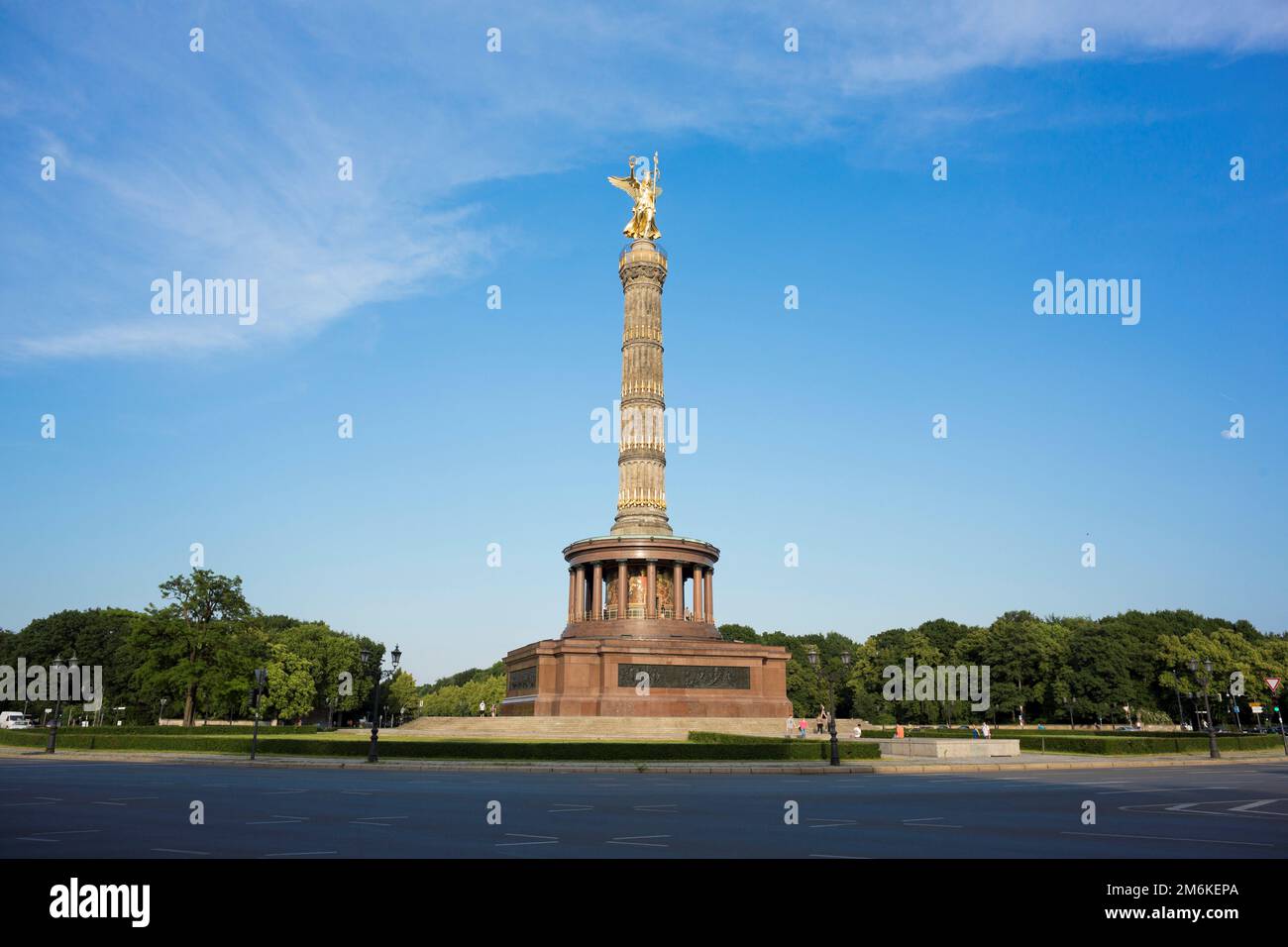 Berlin, Germany victory monumental columns Stock Photo - Alamy