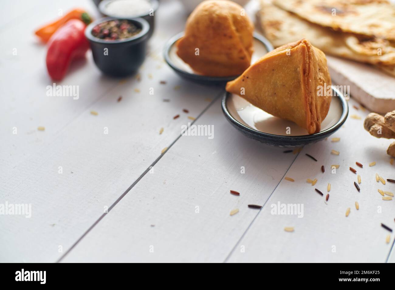 Indian samosa hi-res stock photography and images - Alamy