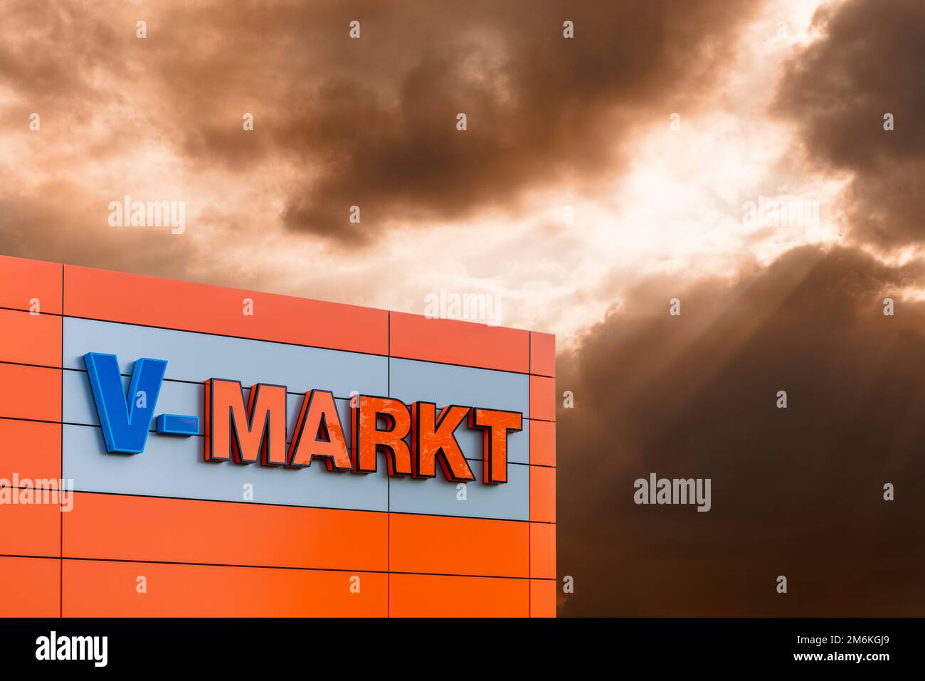 Company logo on the branch V-Markt Stock Photo - Alamy