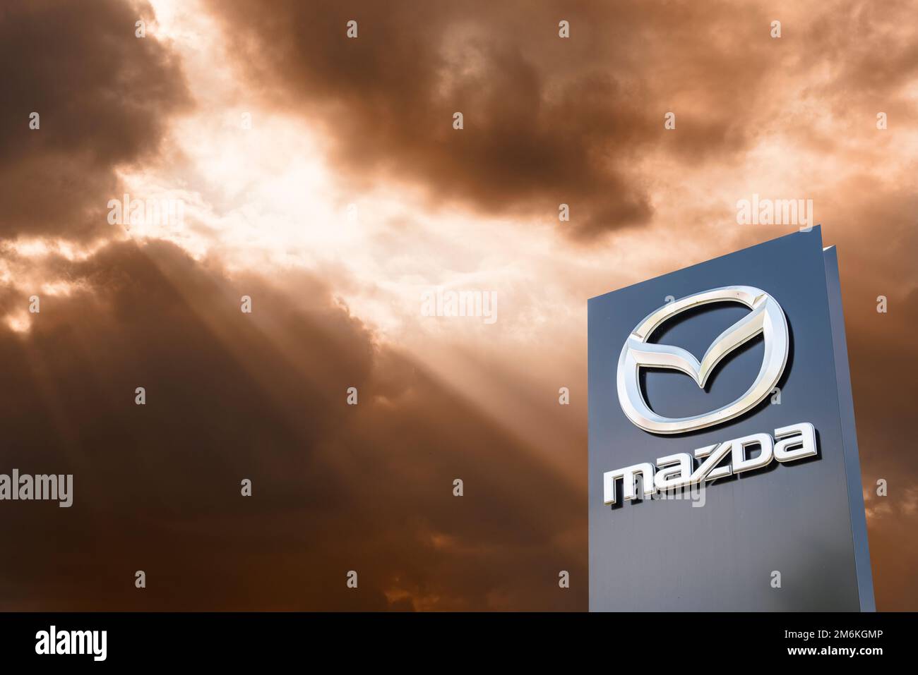 Mazda logo hi-res stock photography and images - Alamy