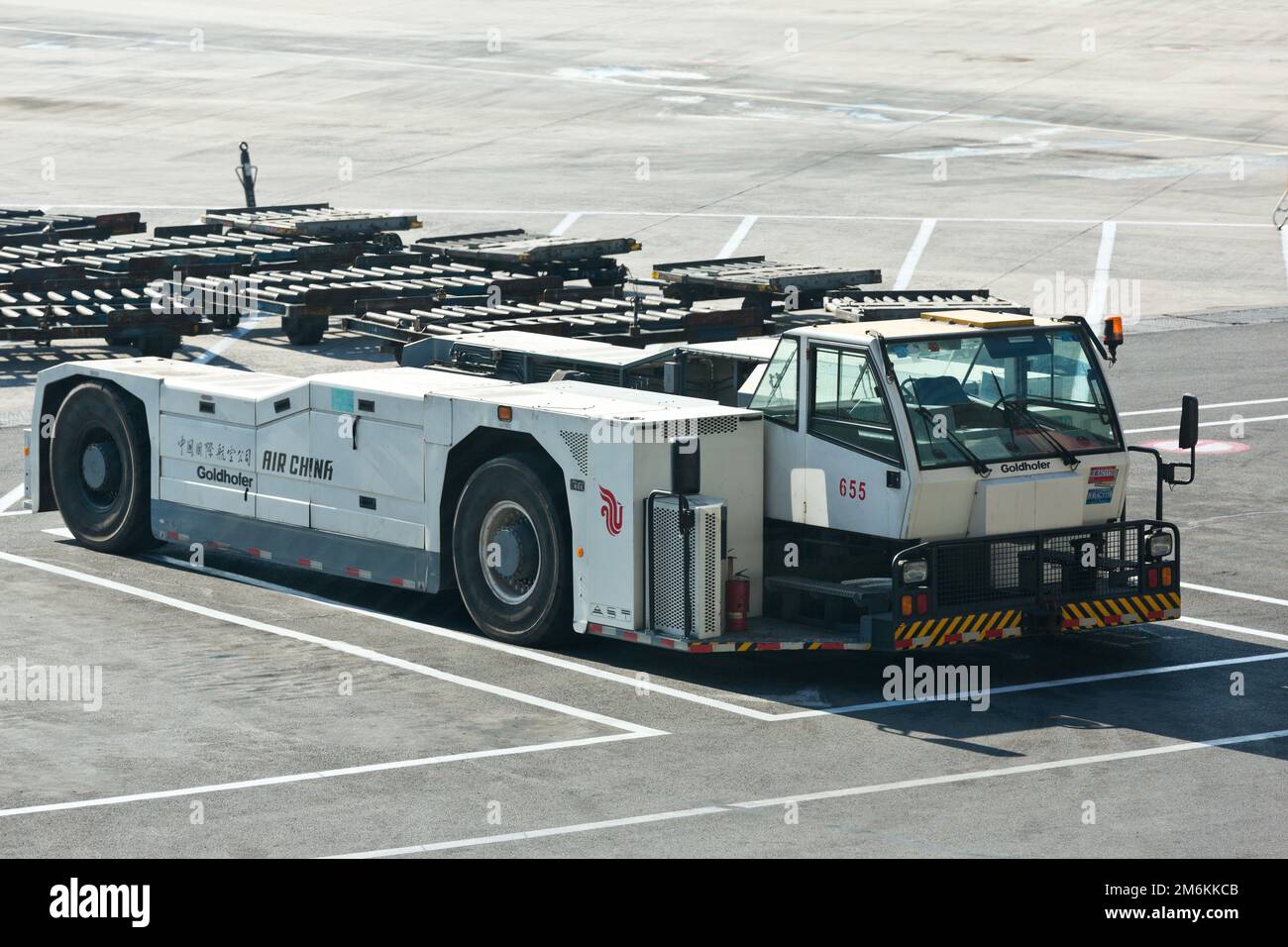 The airport truck Stock Photo - Alamy