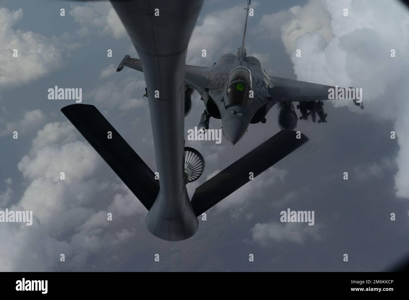 Rafale refueling hi-res stock photography and images - Alamy