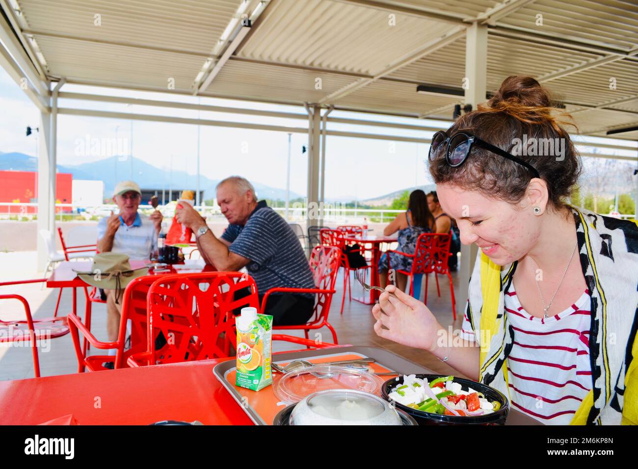 Meal break hi-res stock photography and images - Alamy