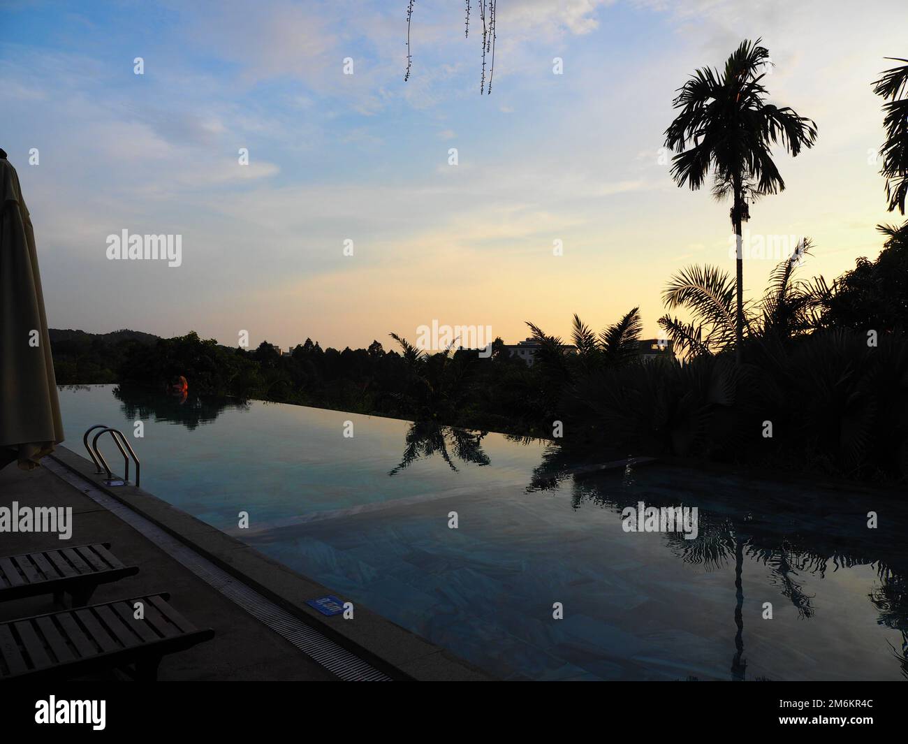 Infinity Pool with view in Jungle & Ocean, Wellness South East Asia # ...