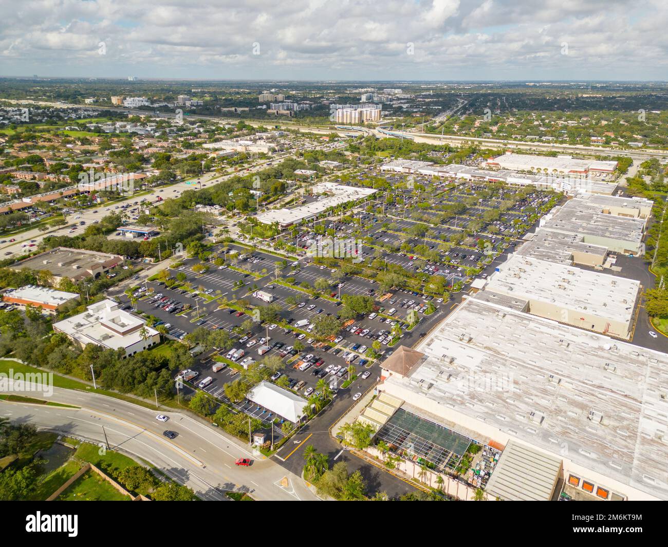 Davie, FL, USA - January 3, 2022: Aerial photo Davie Tower Shops Planet Fitness Stock Photo - Alamy