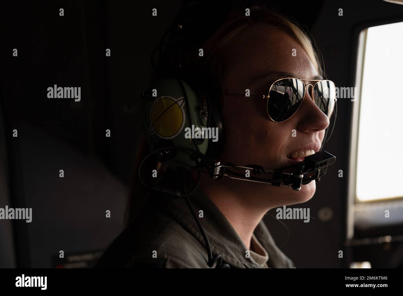 U.S. Air Force 1st Lt. Elizabeth Mahoney, 40th Airlift Squadron pilot ...