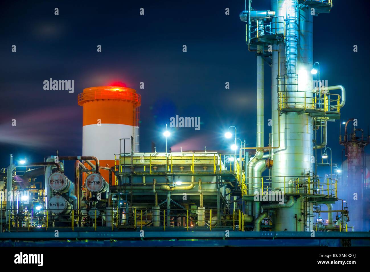 Factory night view hi-res stock photography and images - Alamy