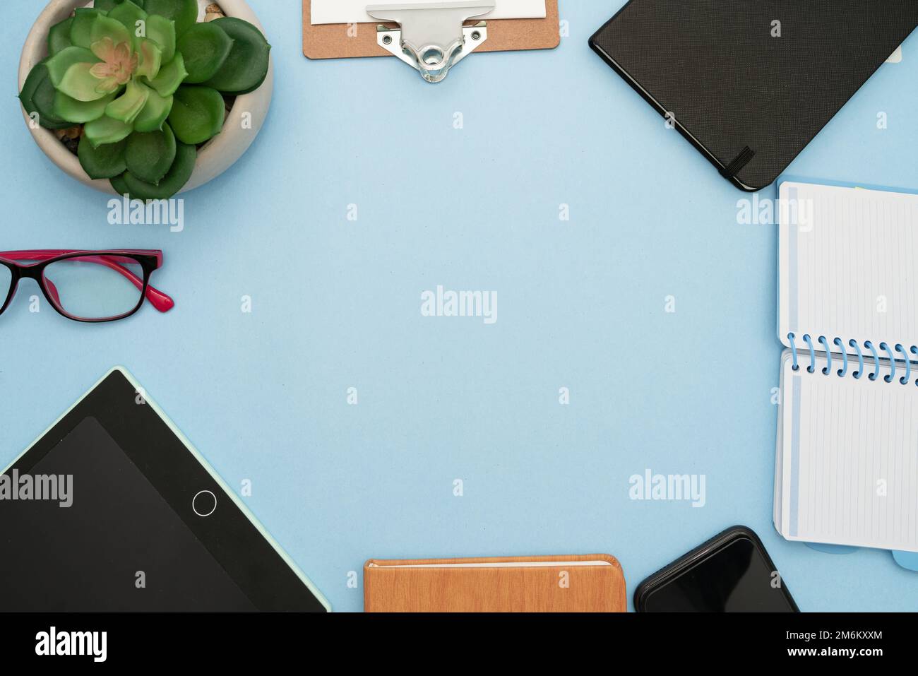 Wallpaper learning hi-res stock photography and images - Alamy