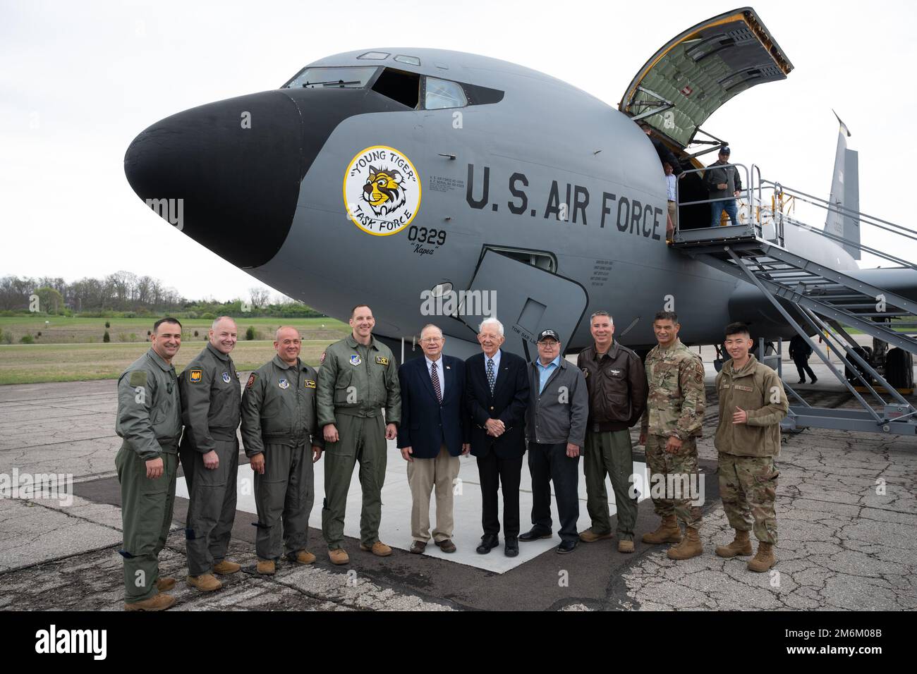 Members of the 203rd Air Refueling Squadron and 154th Maintenance ...