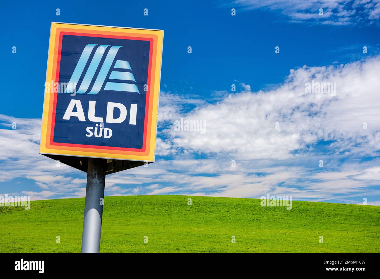Aldi company logo sign hi-res stock photography and images - Alamy