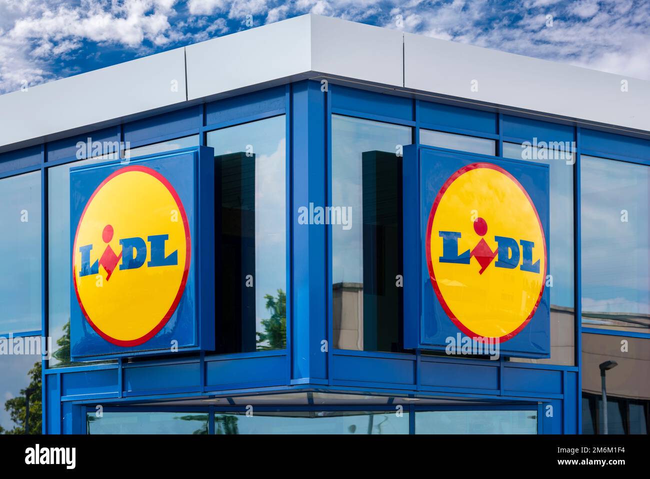 Advertising and company sign of the company LIDL Stock Photo - Alamy