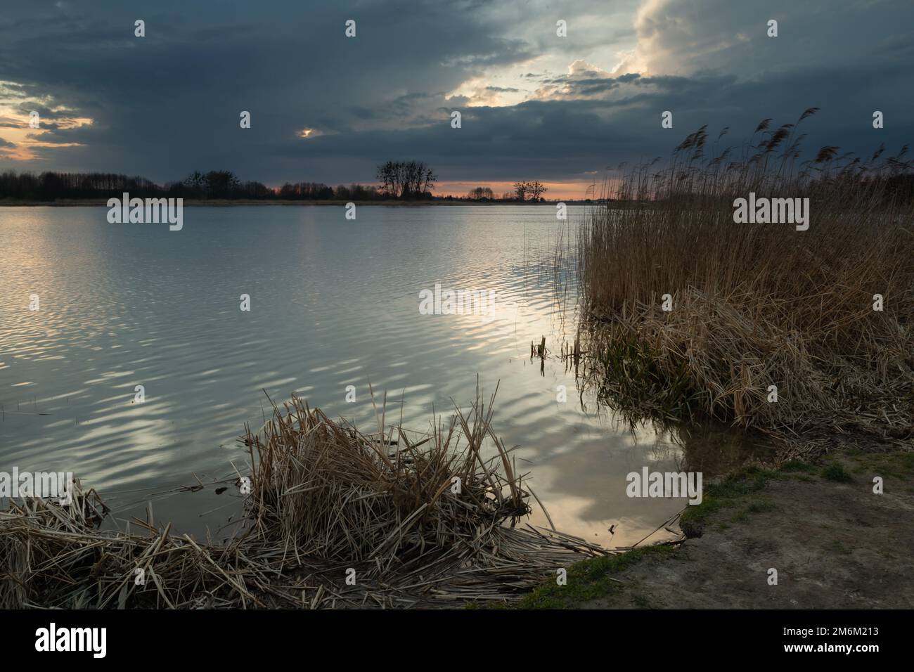 Calm cloudy day environment hi-res stock photography and images - Alamy
