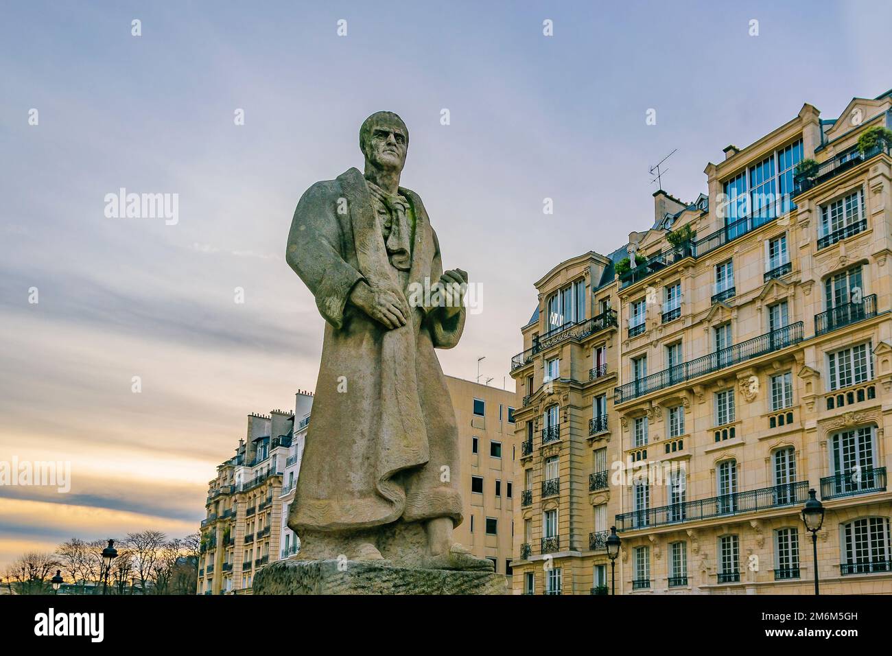 Old Style Apartments, Paris, France Stock Photo - Alamy