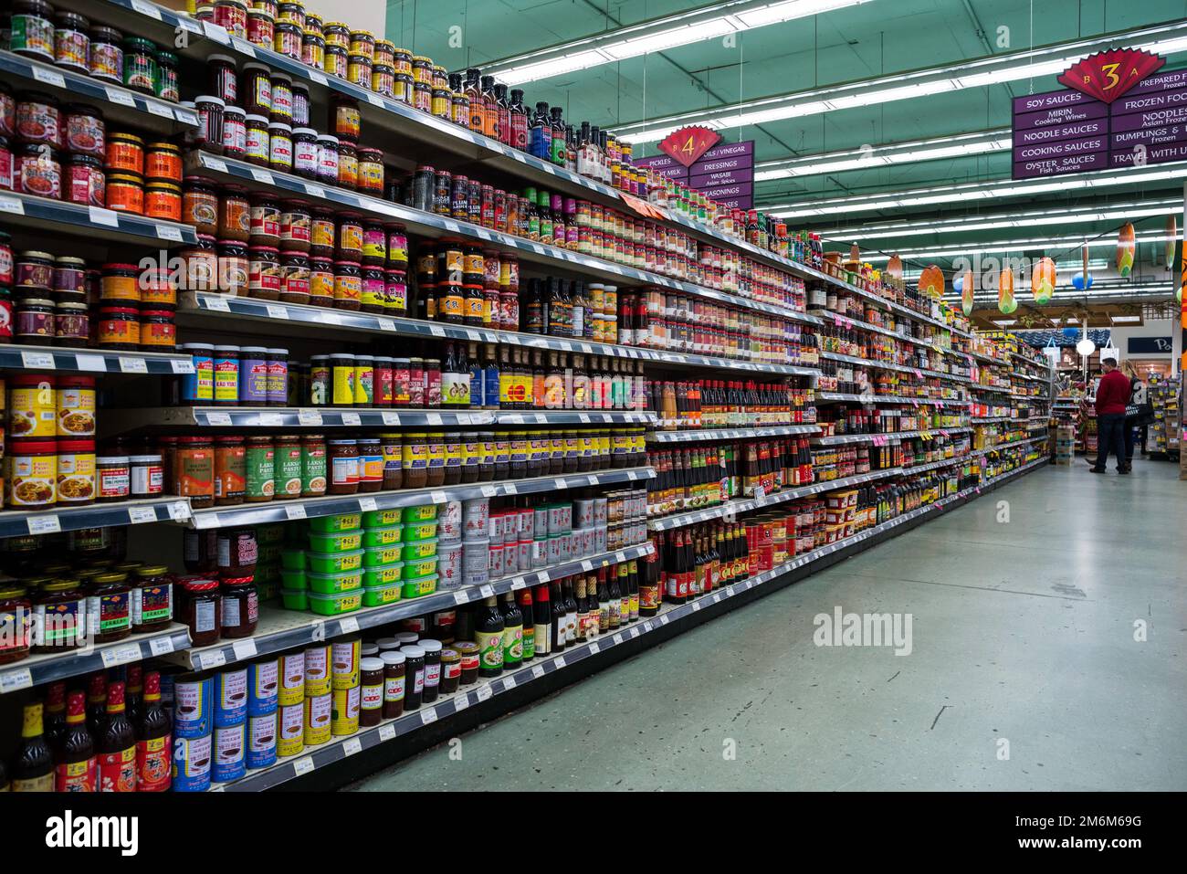 The supermarket in Seattle Stock Photo - Alamy