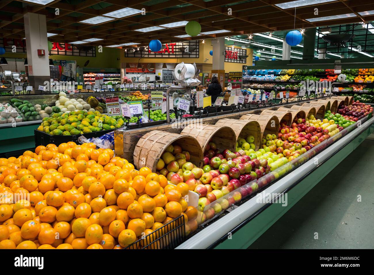 The supermarket in Seattle Stock Photo - Alamy