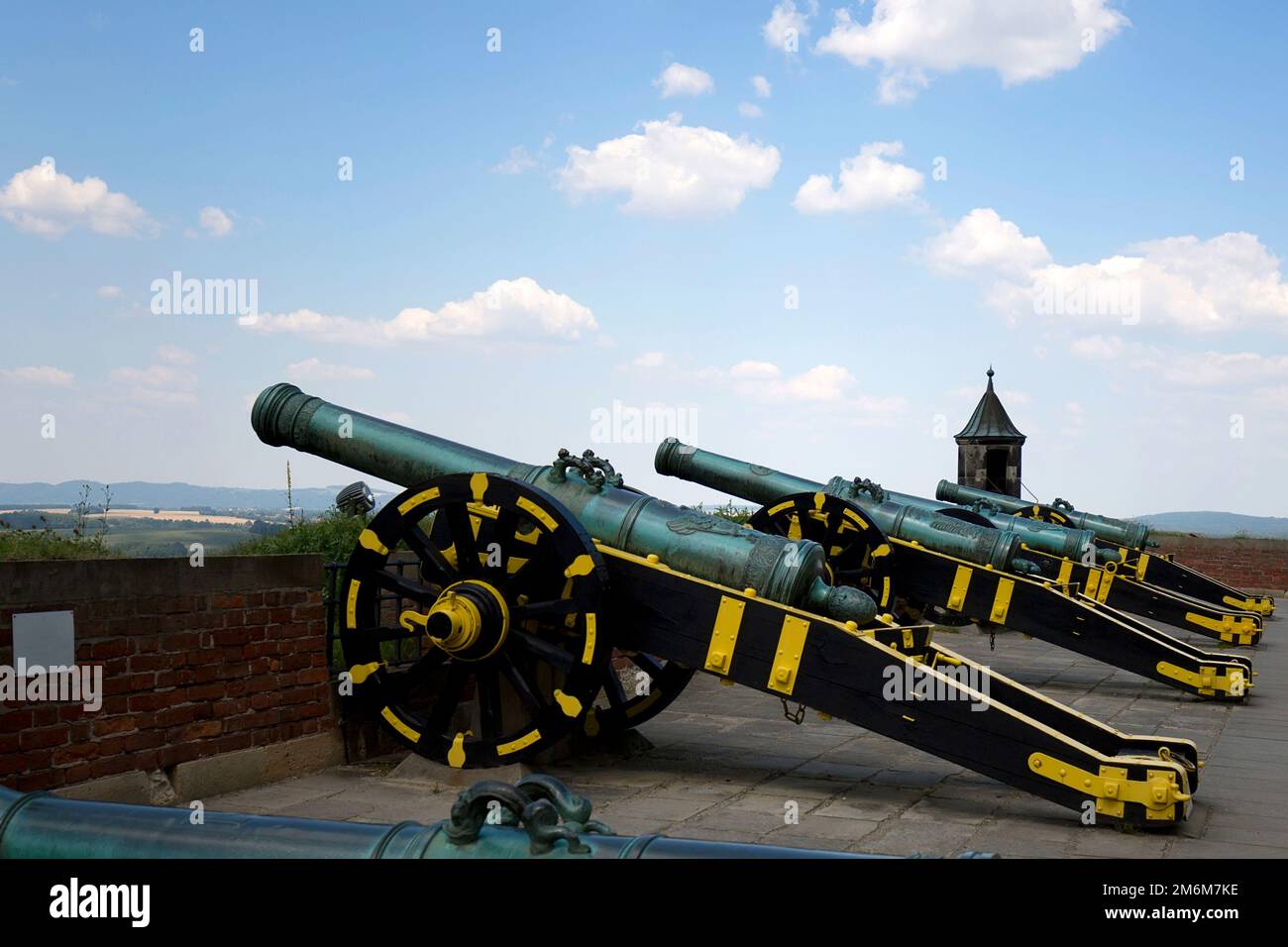 Walls historic military fortress hi-res stock photography and images ...