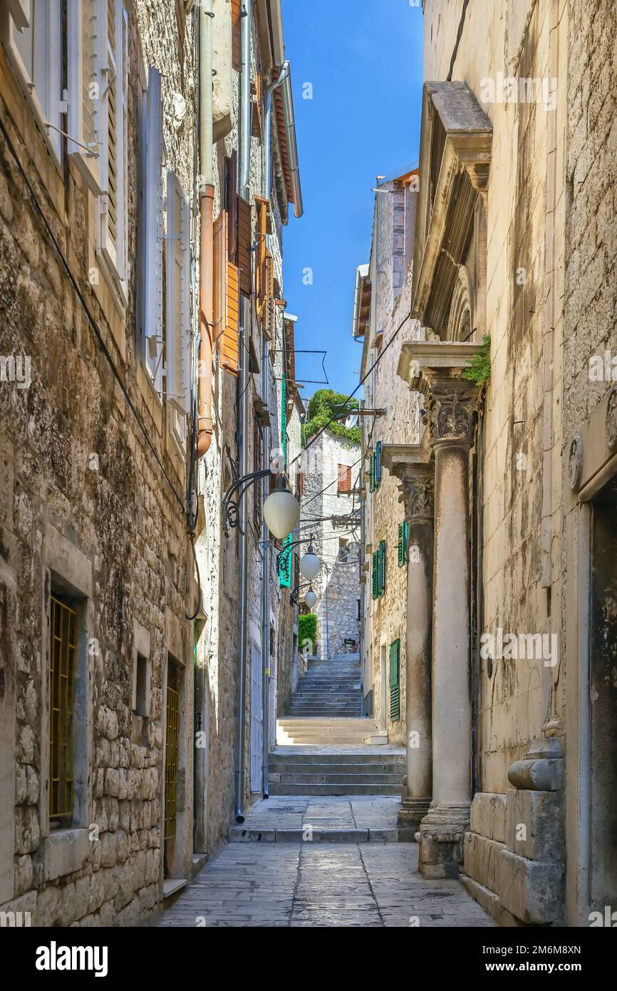 Old street in sibenik croatia hi-res stock photography and images - Alamy