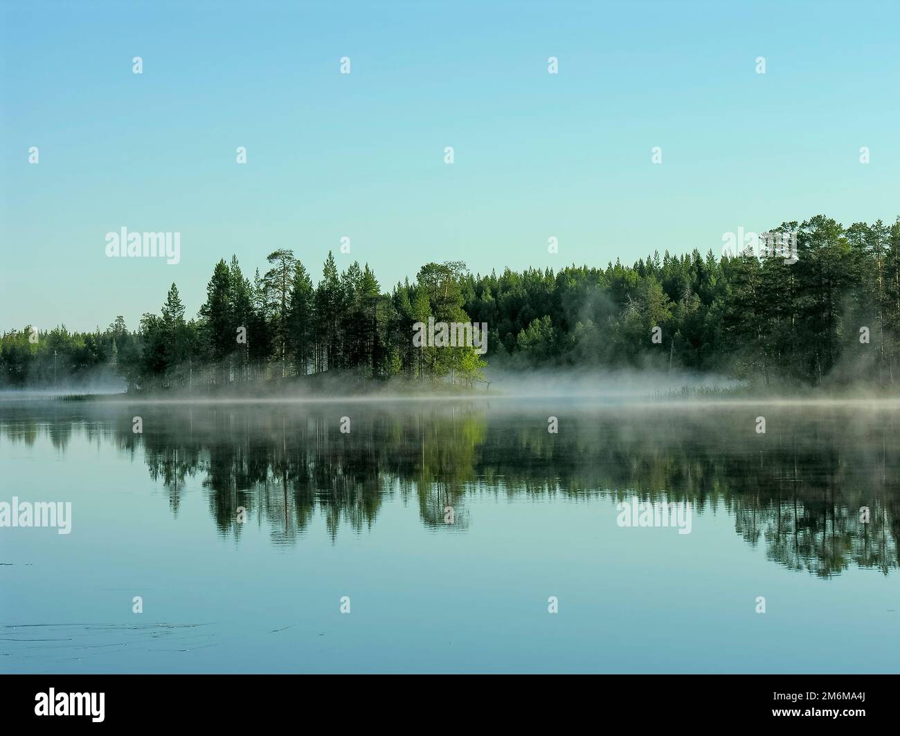 Morning mist over the river Stock Photo - Alamy
