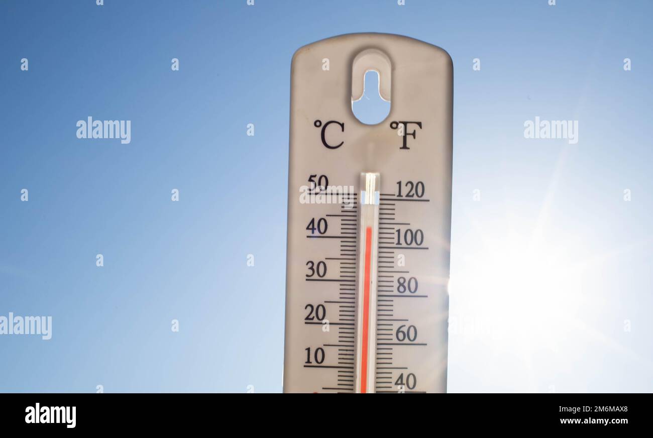 Thermometer over 38 degrees heat wave Stock Photo - Alamy