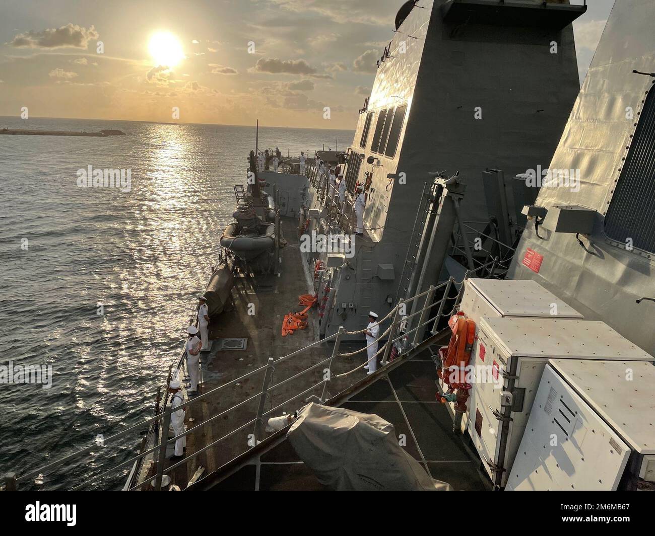 220422-N-XF387-0011 FORT LAUDERDALE, Florida (May 1, 2022) Arleigh ...