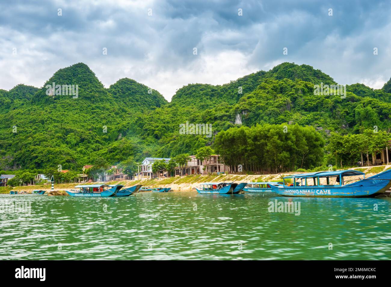 Phong Nha, Ke Bang cave, an amazing, wonderful cavern at Bo Trach ...