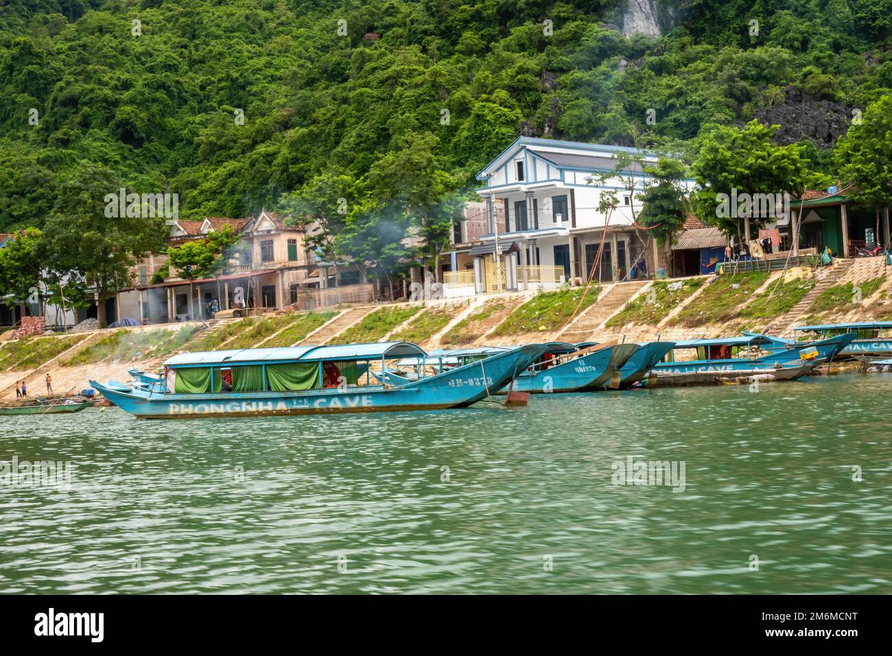 Phong Nha, Ke Bang cave, an amazing, wonderful cavern at Bo Trach ...