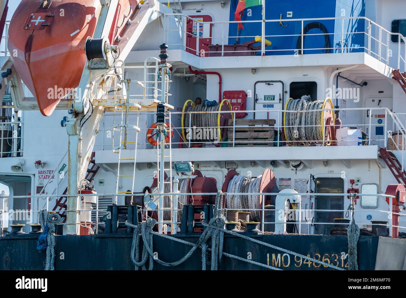 Bulk vessel hi-res stock photography and images - Alamy