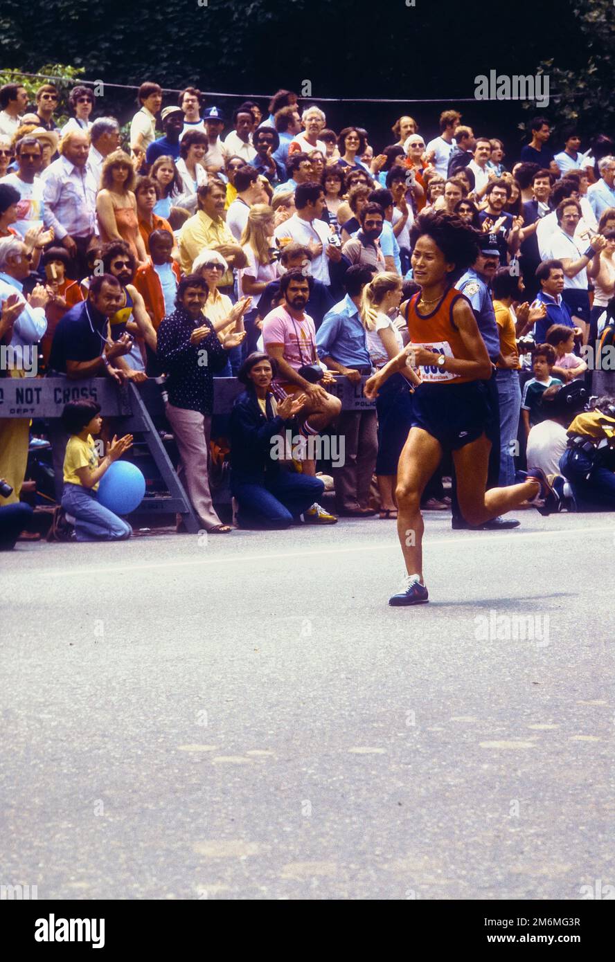 Miki Gorman competing in the 1979 L'eggs Mini in Central Park, New York ...