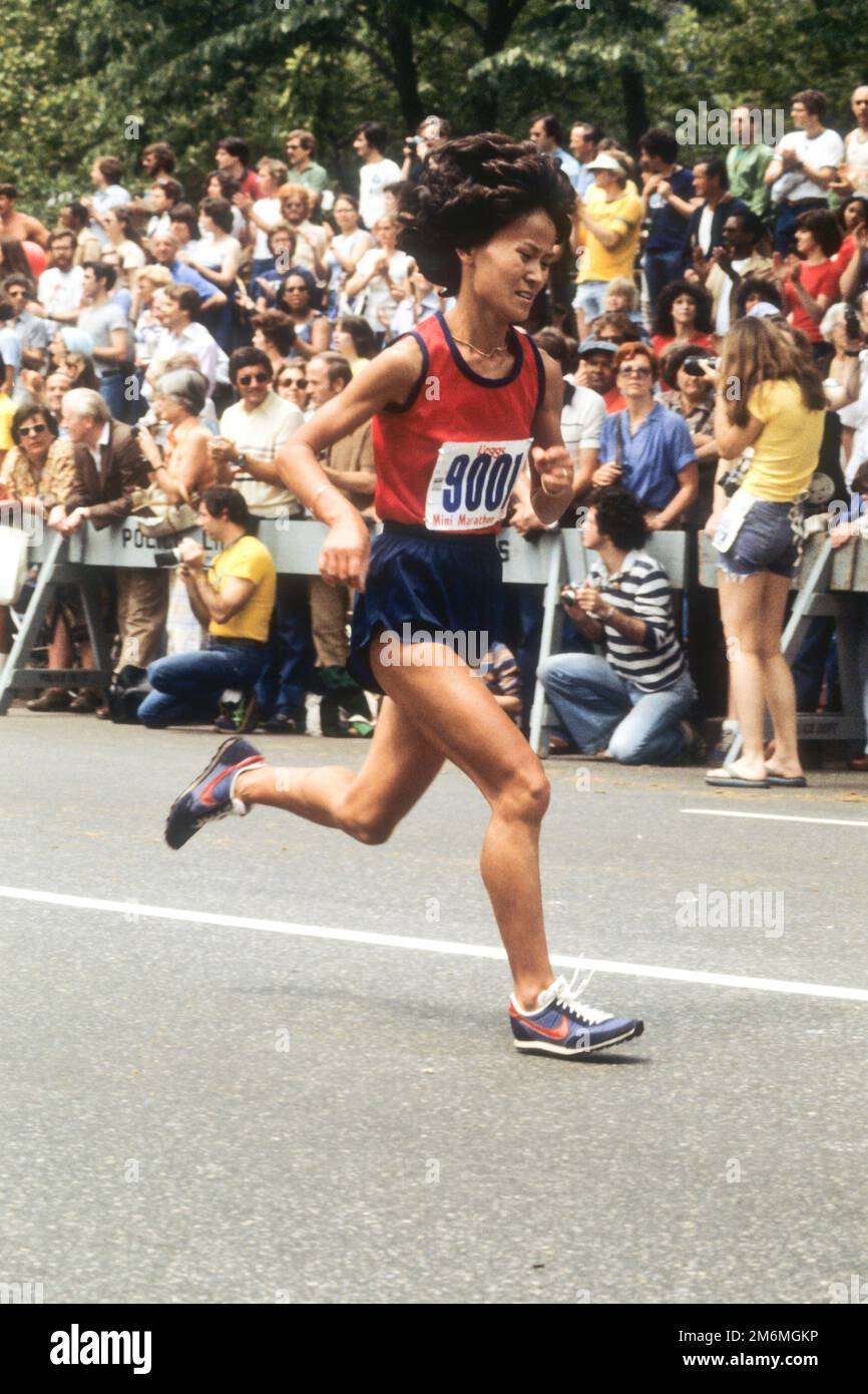Miki Gorman competing in the 1979 L'eggs Mini Marathon Stock Photo - Alamy