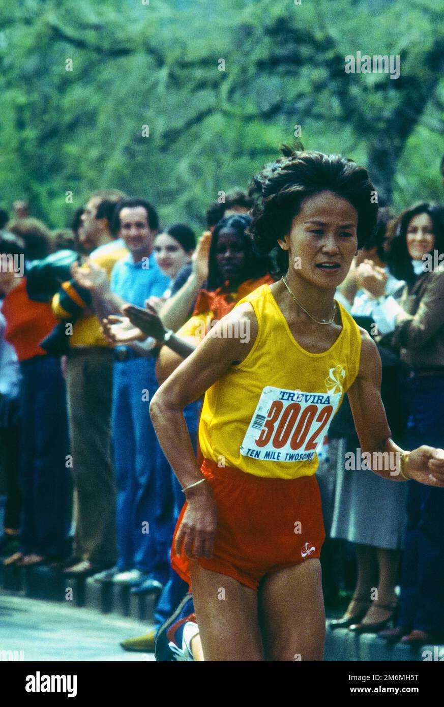 Runners competing in central park hi-res stock photography and images ...