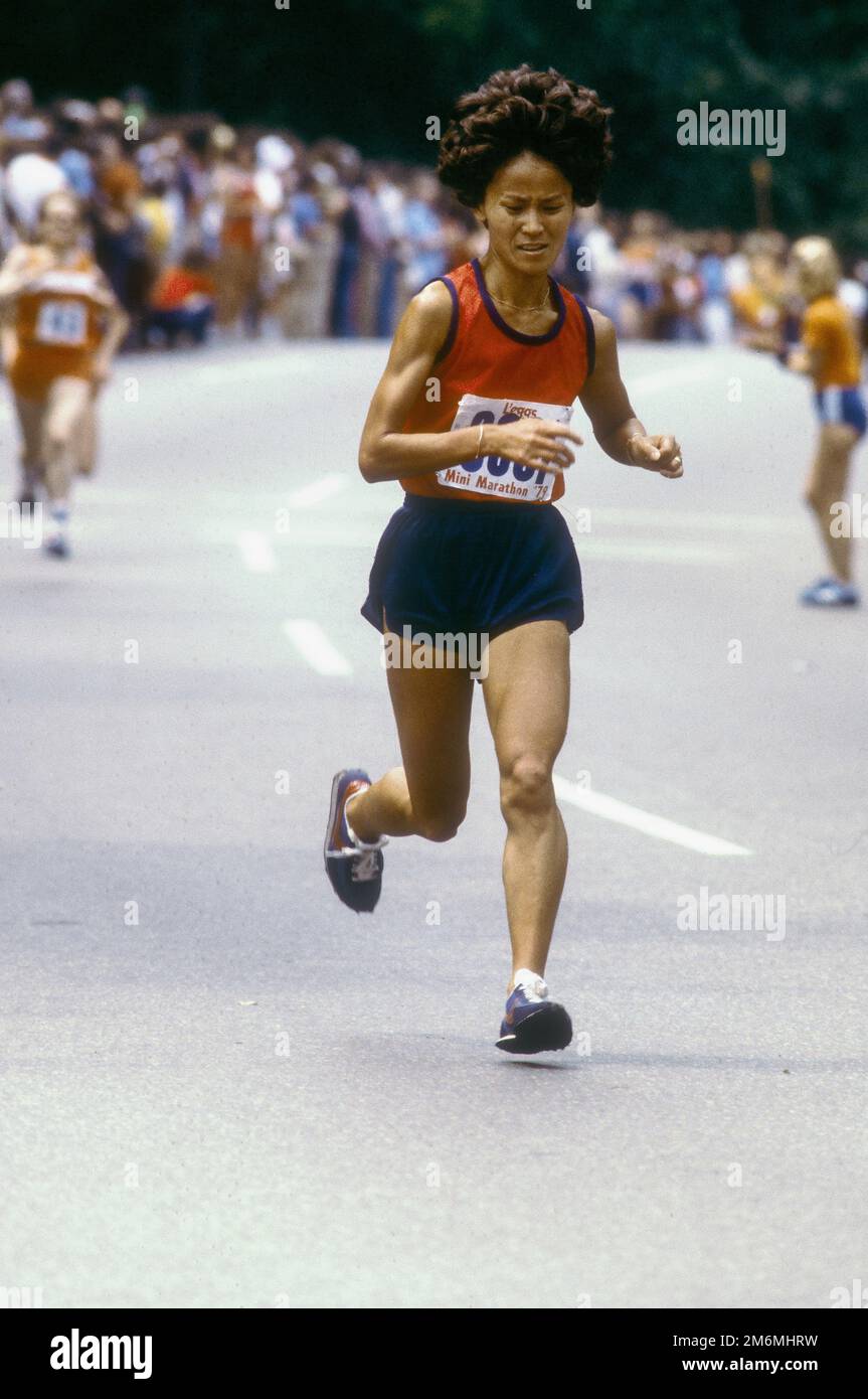 Miki Gorman competing in the 1979 L'eggs Mini in Central Park, New York ...