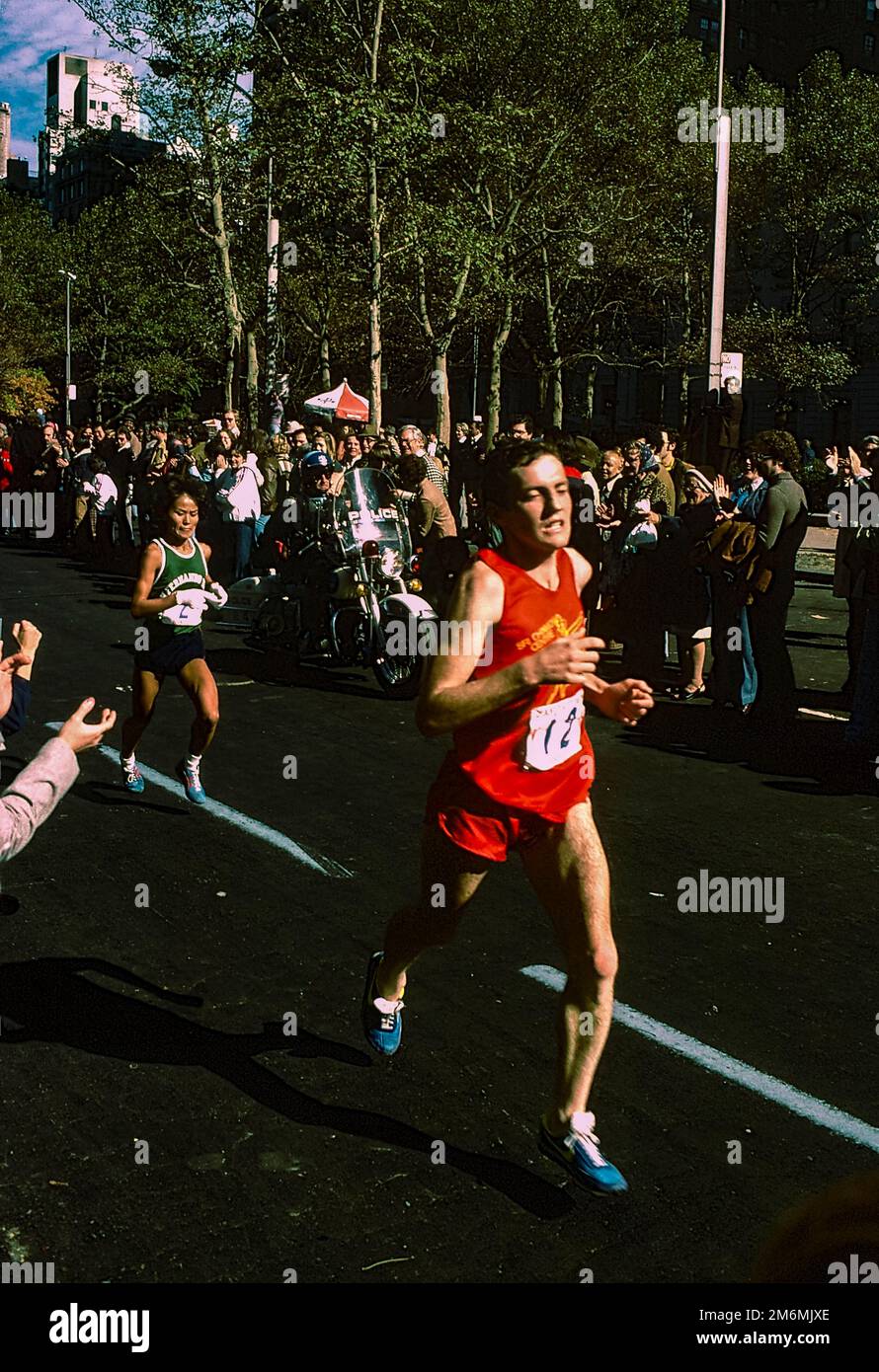 Miki Gorman (USA) competing in the 1977 NYC Marathon Stock Photo - Alamy
