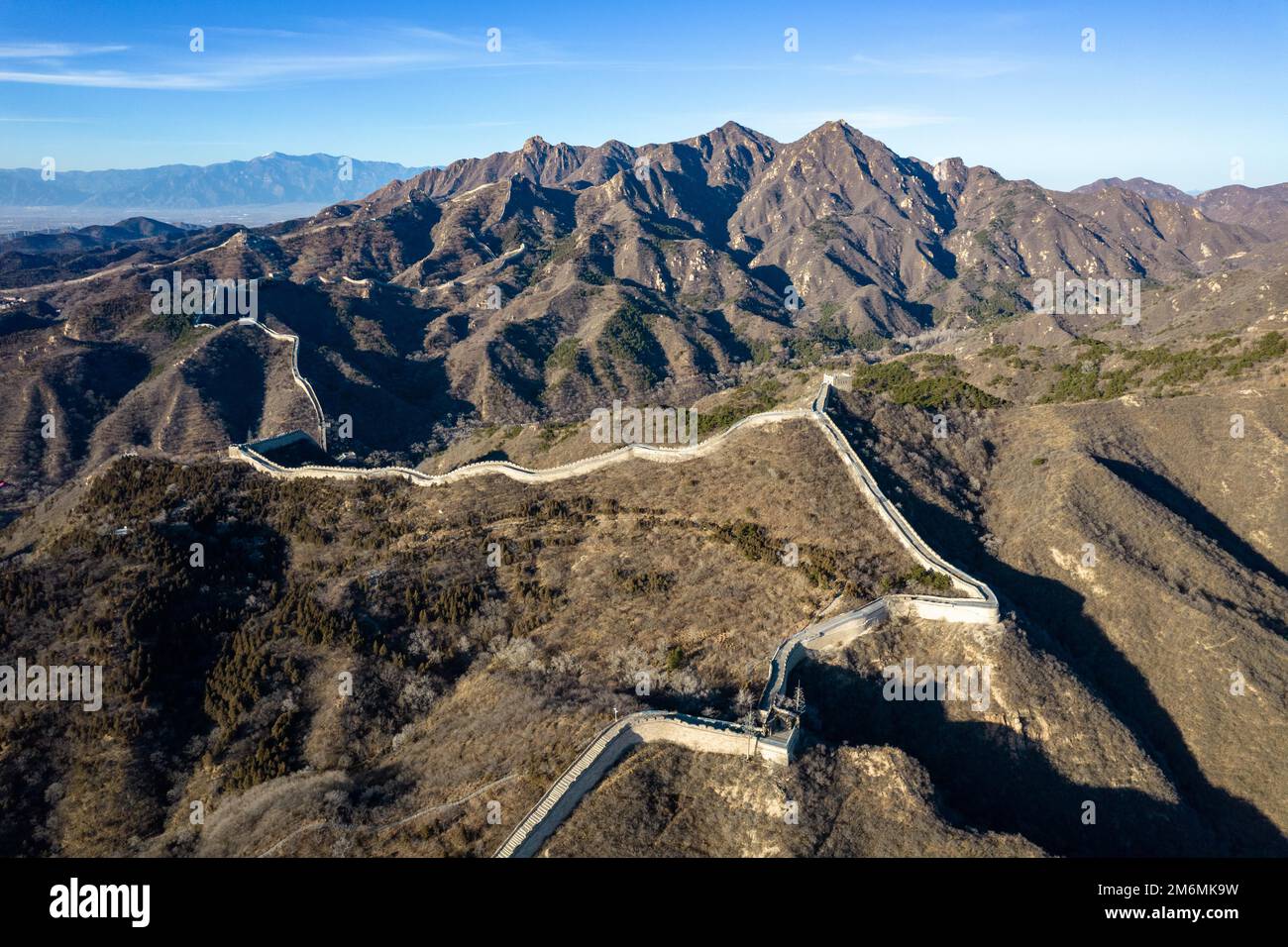 Aerial photo shows the winter scenery of Shuiguan section of the Great ...