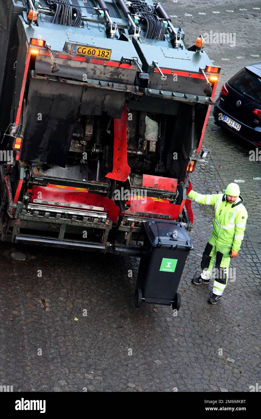 Kastrup/Copenhagen /Denmmark/05 January 2023/Waste collector man ...