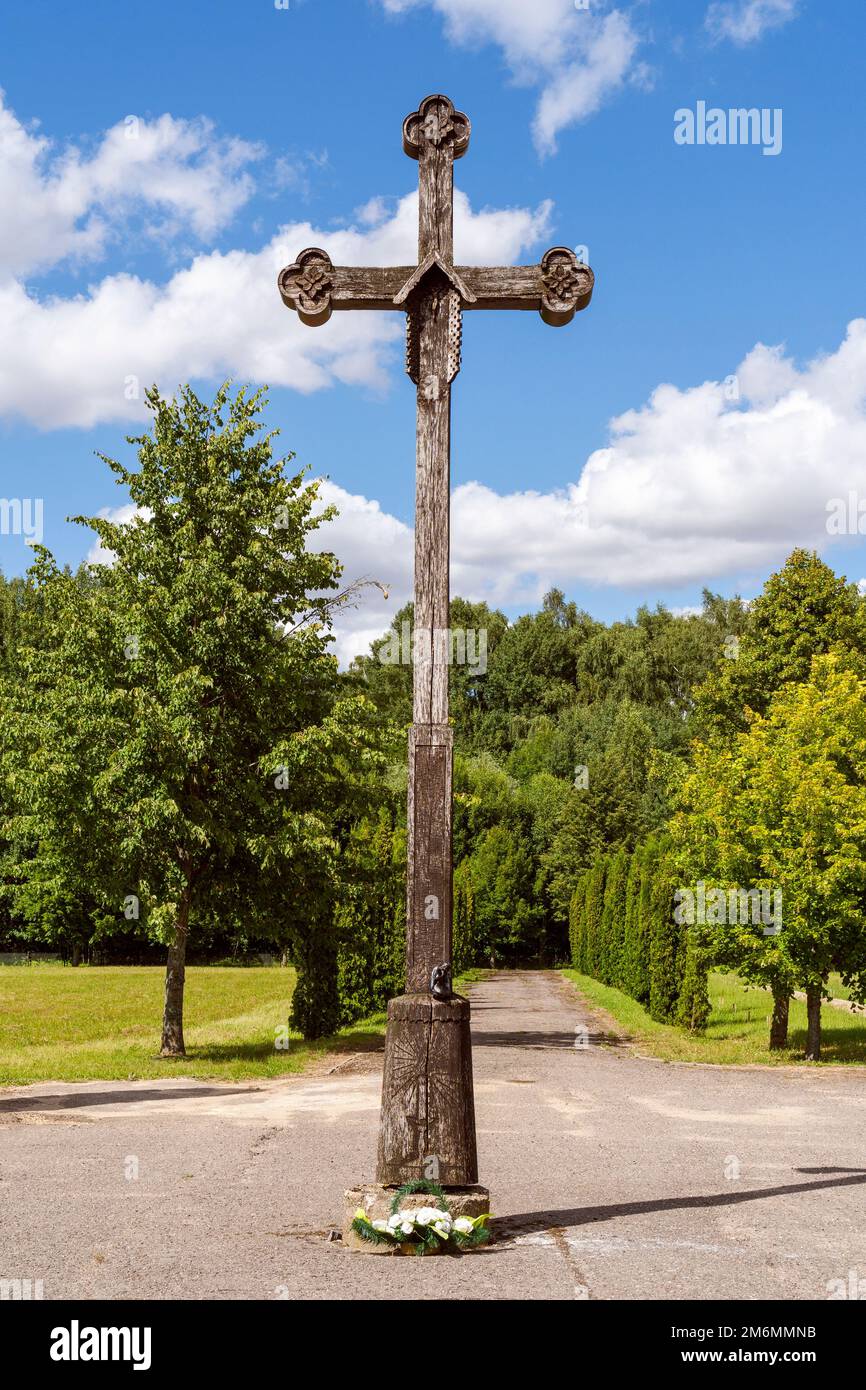 Old wooden cross at entrance to the cemetery Stock Photo - Alamy