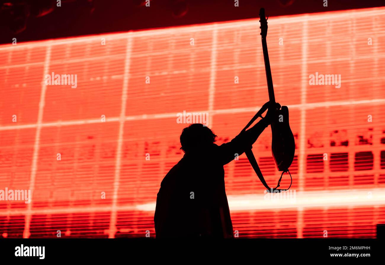 Bass guitarist perform concert hi-res stock photography and images - Alamy