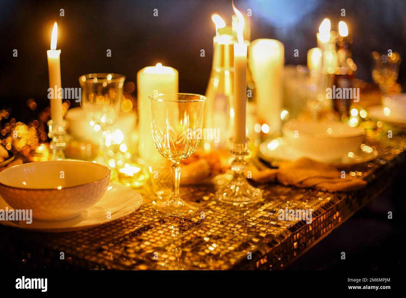 Incredible romantic dinner with cadles in winter cave 14 february ...